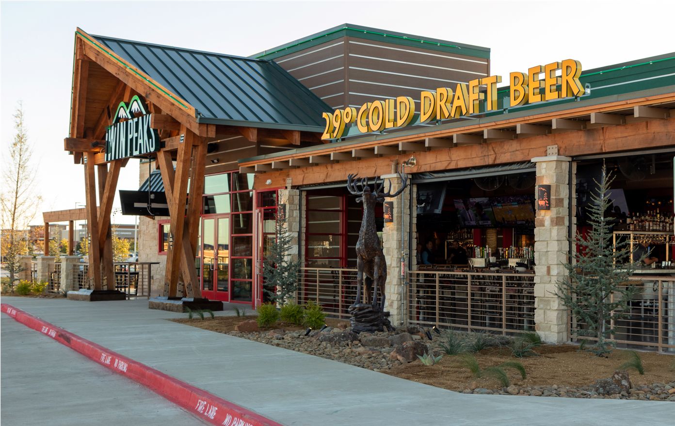 Twin Peaks signs multi-unit deal in Philadelphia | Global Franchise Twin Peaks signs multi-unit deal in Philadelphia | Global Franchise