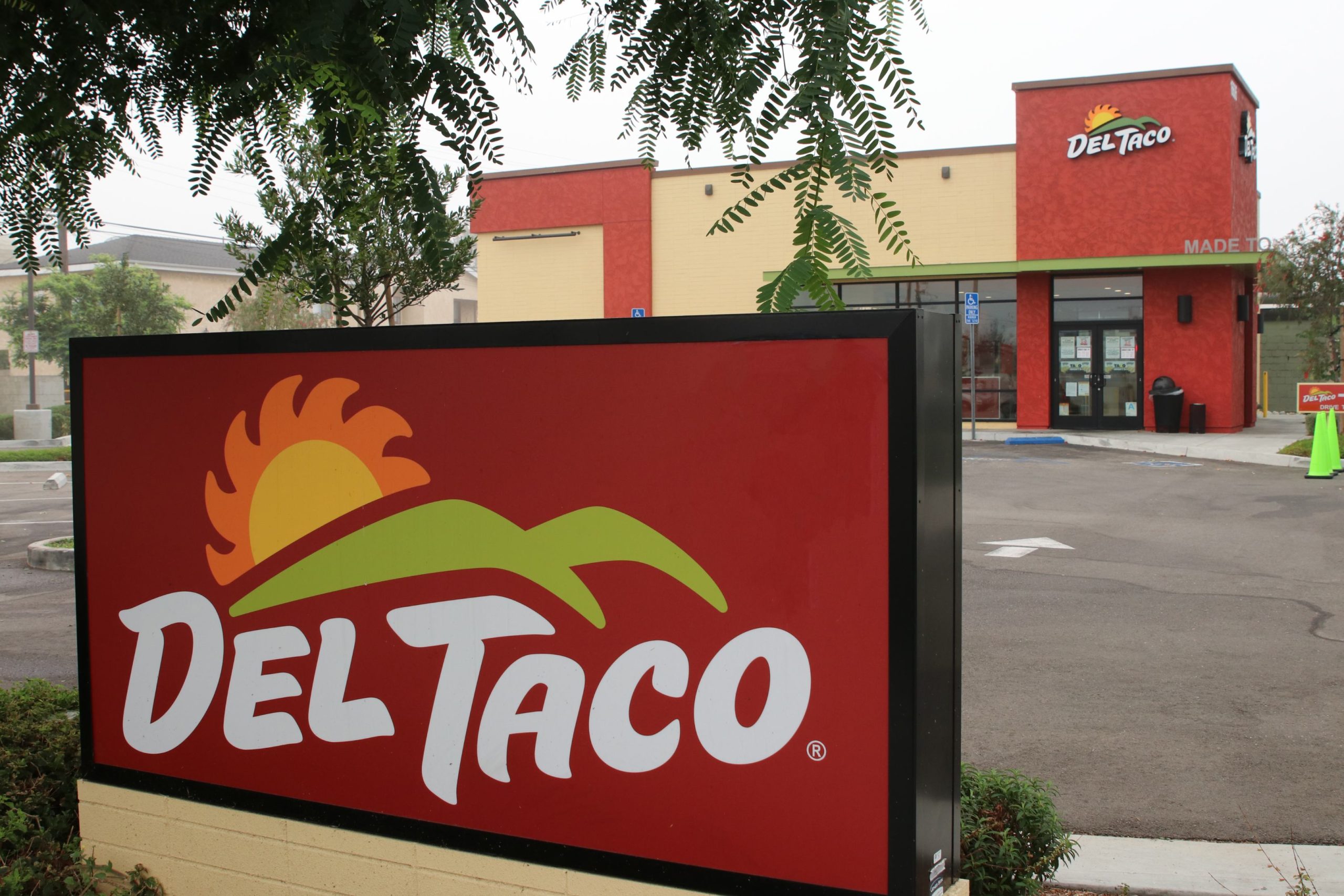 Del Taco opens newest location in Tempe, Arizona | Global Franchise